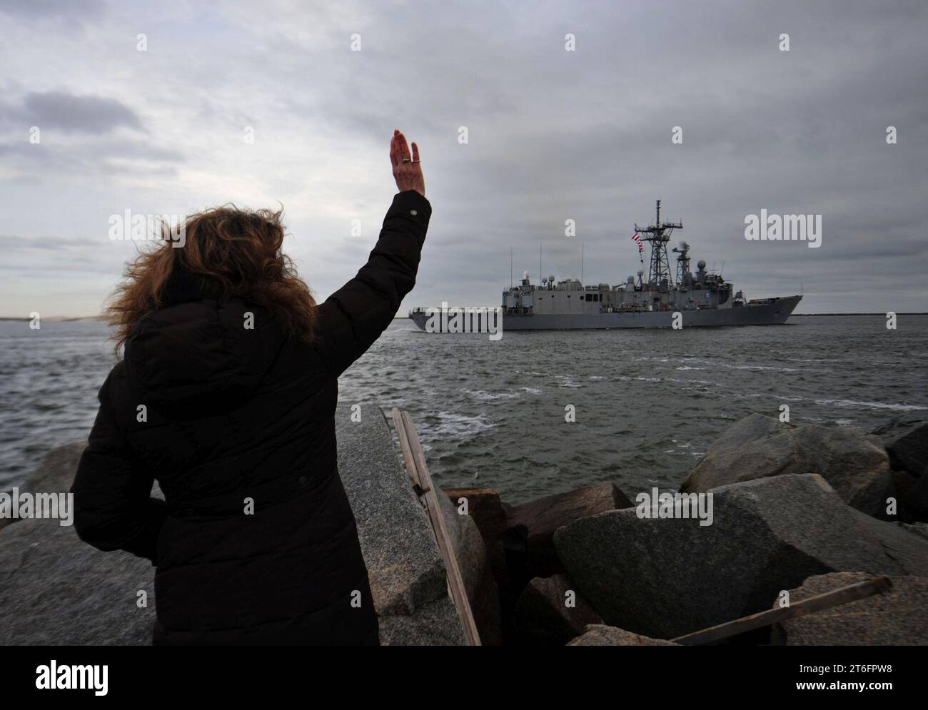 USS Taylor deploys Stock Photo - Alamy