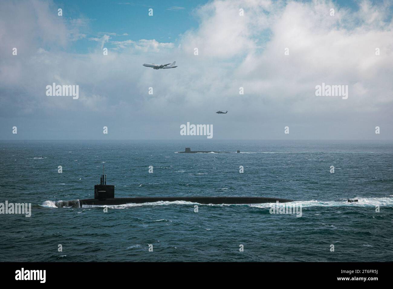 USS Tennessee (SSBN-734) and a Royal Navy Vanguard-class ballistic ...