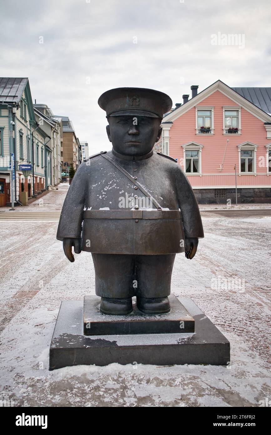 The statue of Toripolliisi in Oulu, Finland Stock Photo - Alamy