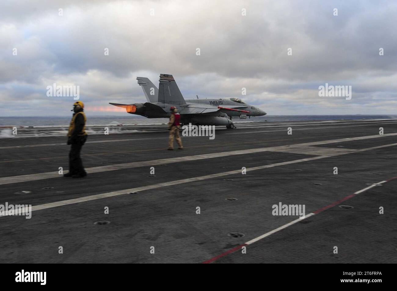 Uss theodor roosevelt hi-res stock photography and images - Alamy