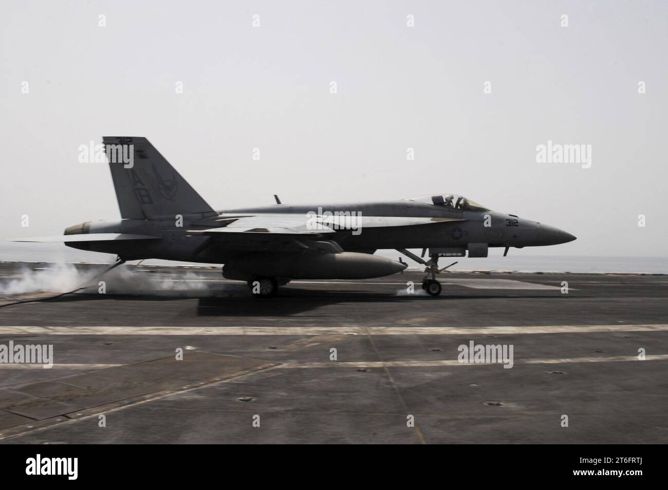 USS Theodore Roosevelt (CVN 71) 150416 Stock Photo - Alamy