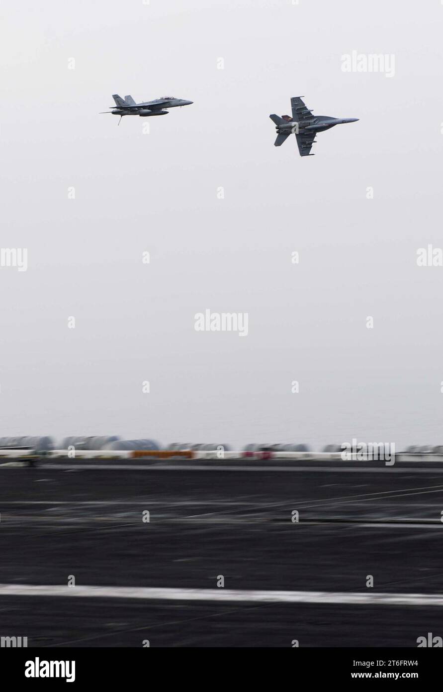 USS Theodore Roosevelt (CVN 71) 150416 Stock Photo - Alamy