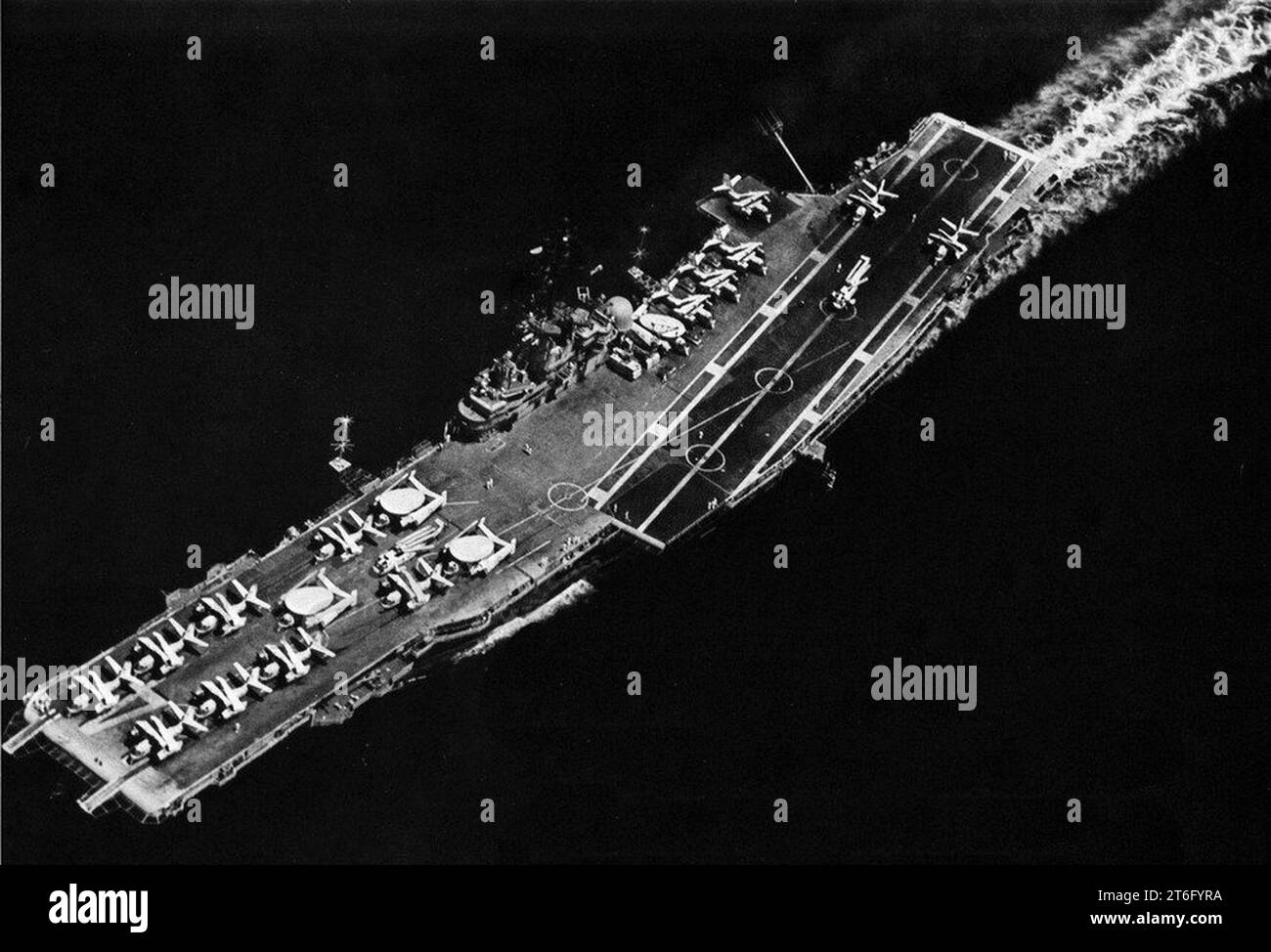 Uss ticonderoga (cvs 14) hi-res stock photography and images - Alamy