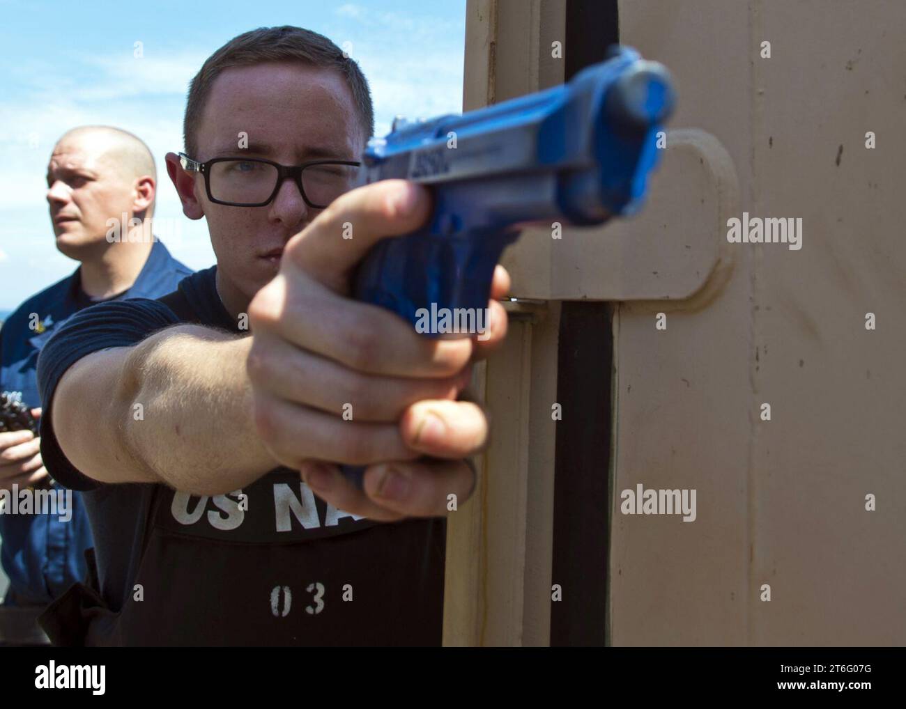 USS Tortuga operations 130410 Stock Photo - Alamy