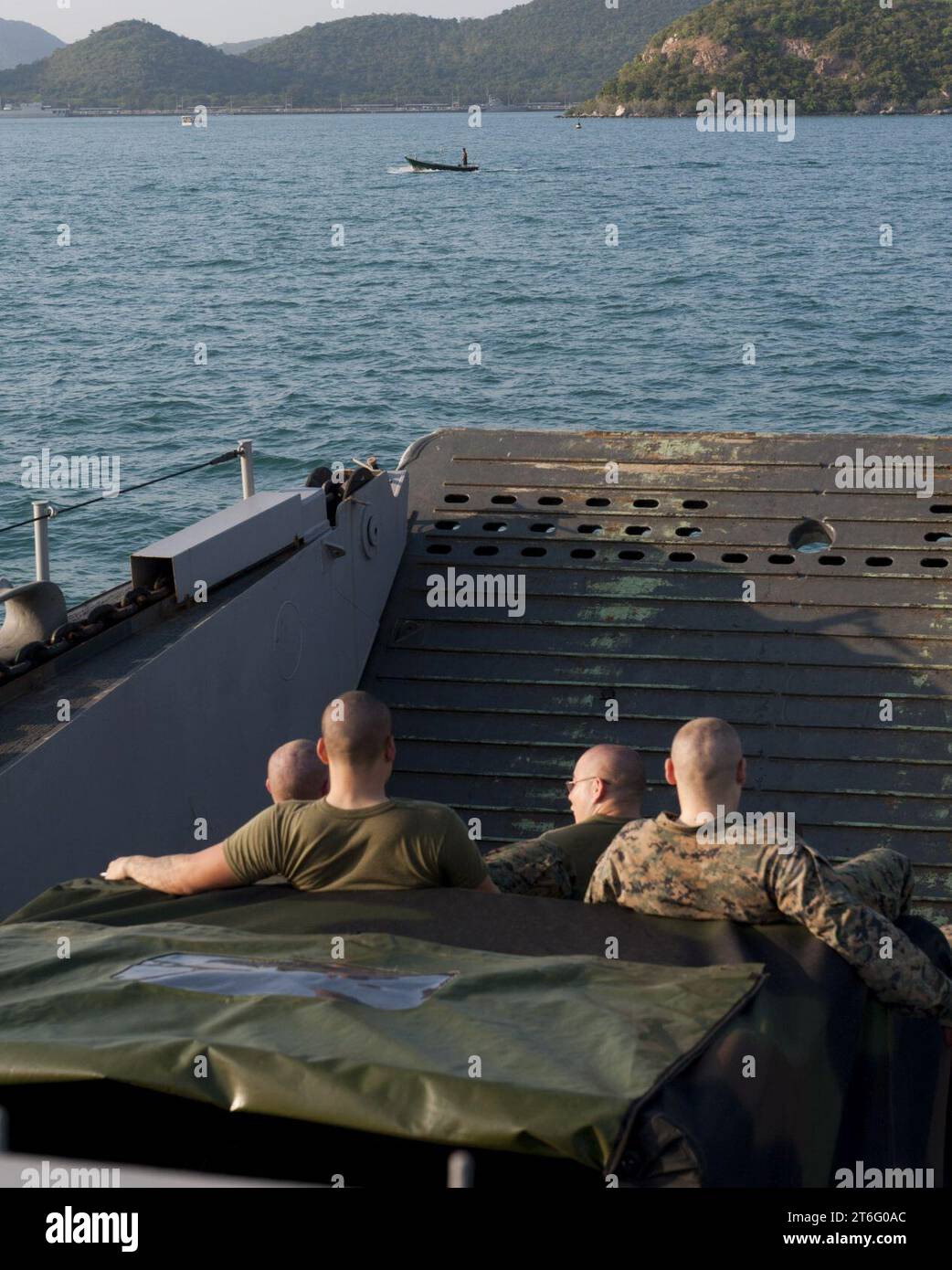 USS Tortuga unloads at Exercise Cobra Gold 2012 120211 Stock Photo - Alamy