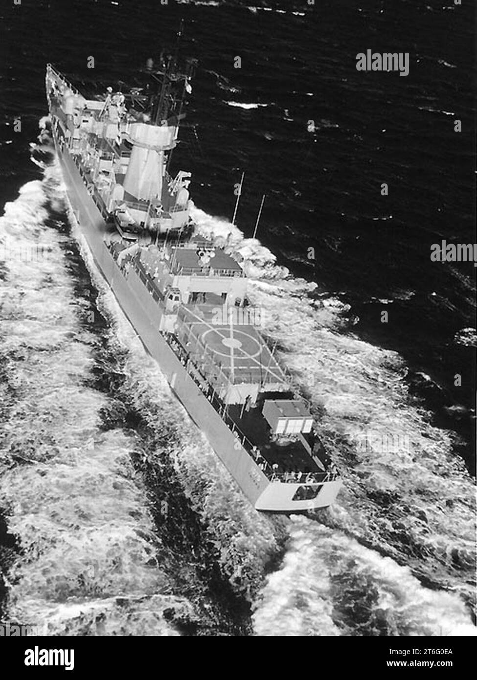 USS Trippe (DE-1075) underway in 1971 Stock Photo - Alamy