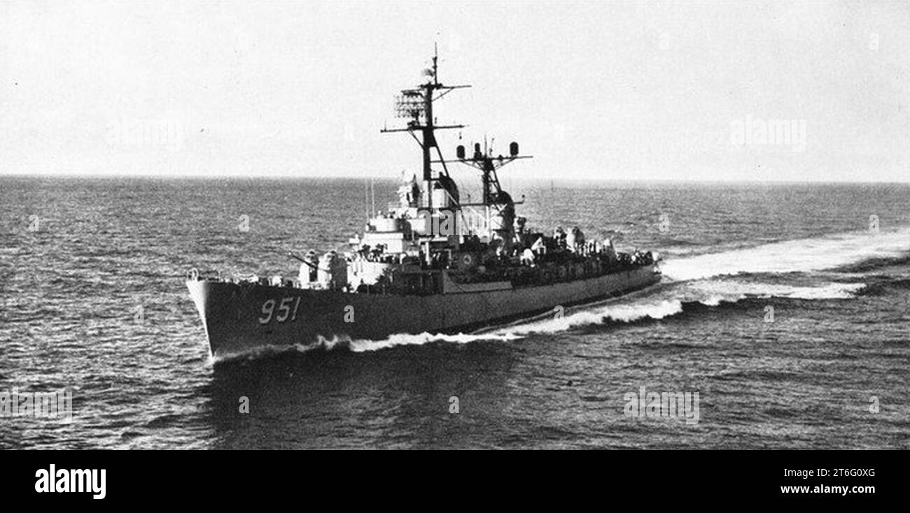 USS Turner Joy (DD-951) at sea c1962 Stock Photo - Alamy