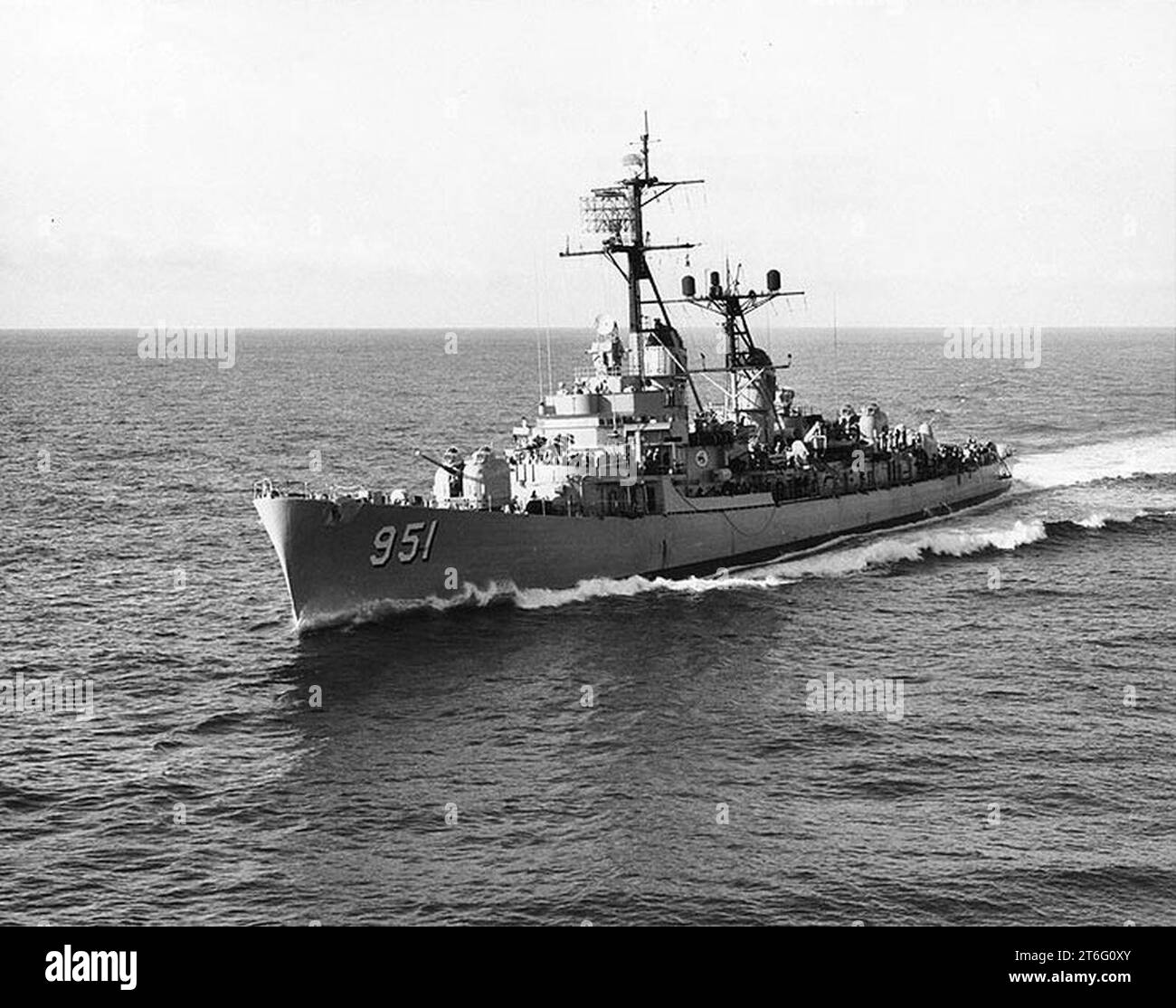 USS Turner Joy (DD-951) seen from USS Bon Homme Richard (CV-31), 25 ...