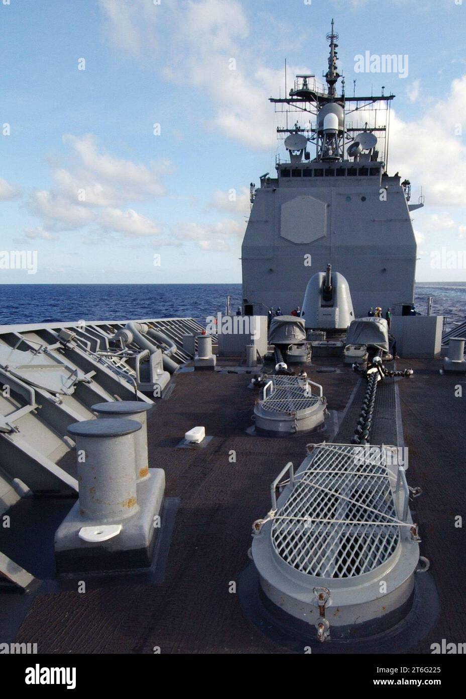 USS Vicksburg (CG 69) 2004 CJTFEX Stock Photo - Alamy