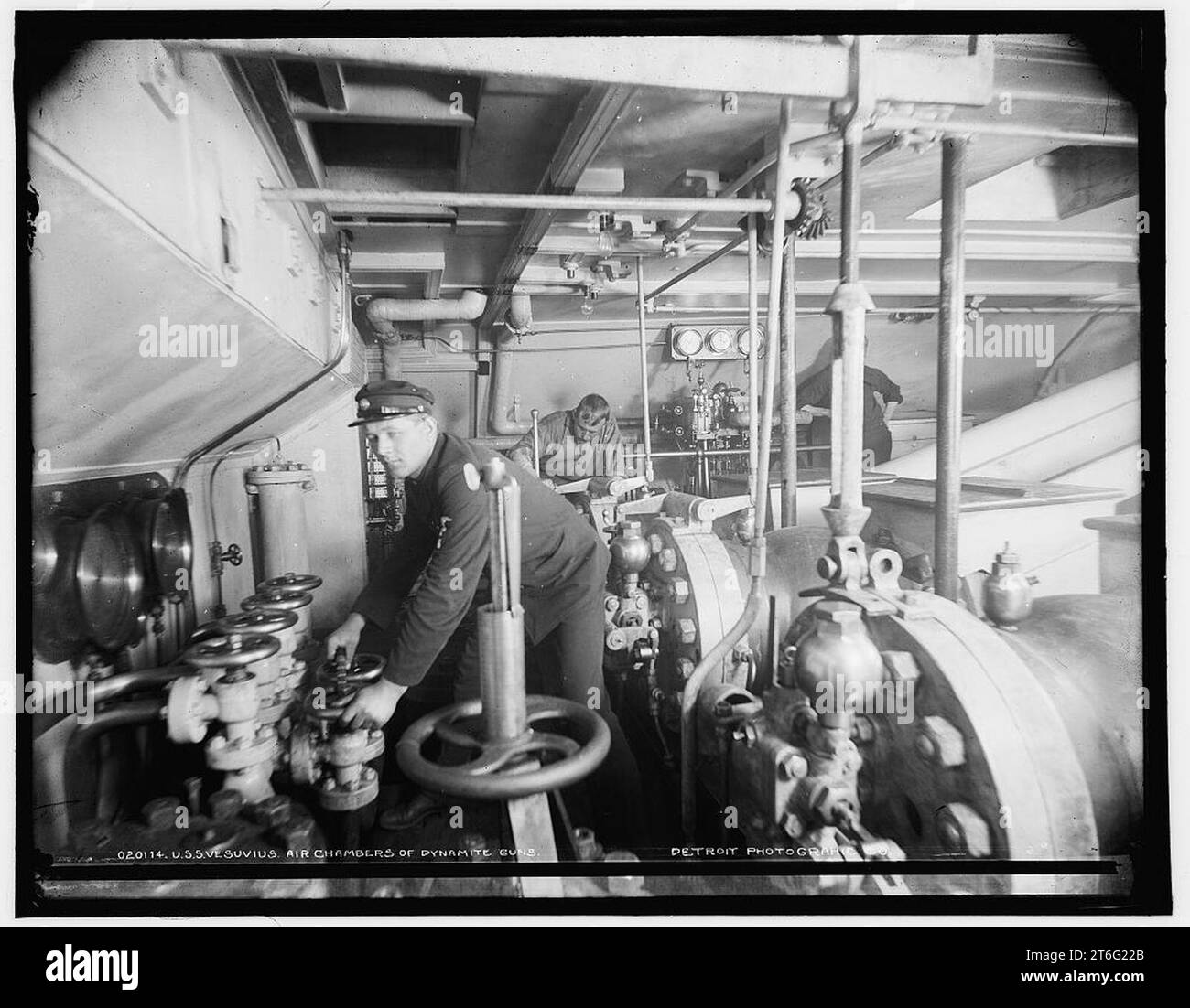 Uss vesuvius hi-res stock photography and images - Alamy