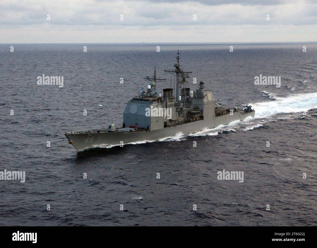 Uss vicksburg cg 69 hi-res stock photography and images - Alamy