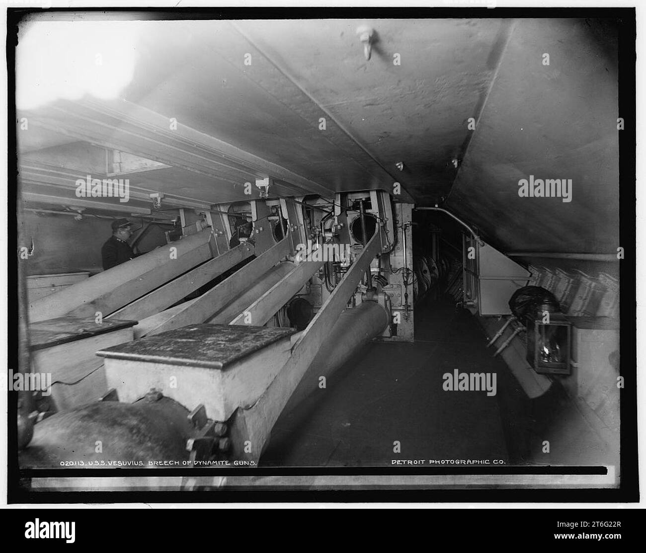 Uss vesuvius hi-res stock photography and images - Alamy