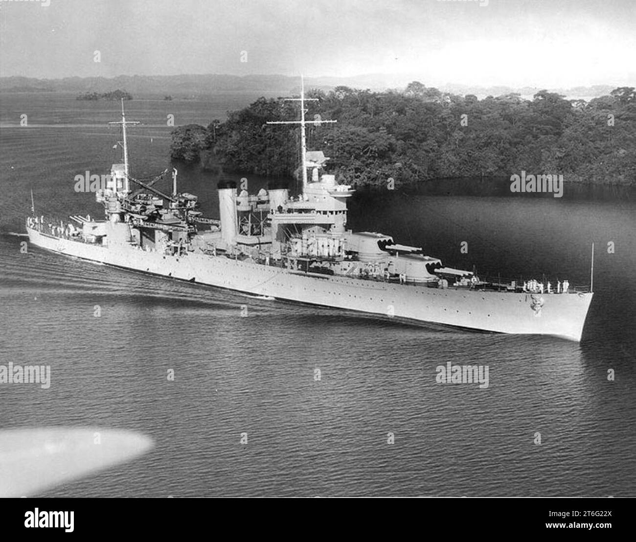 USS Vincennes (CA-44) in Panama Canal 1938 Stock Photo - Alamy