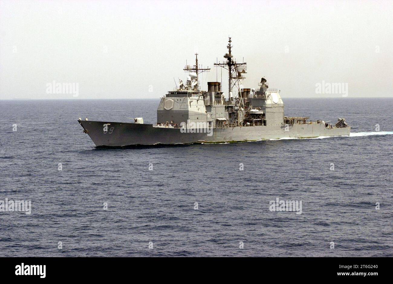 Uss vicksburg cg 69 hi-res stock photography and images - Alamy