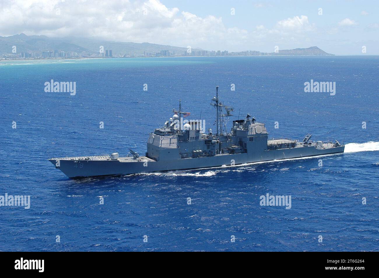 USS Vincennes (CG-49) Pearl Stock Photo - Alamy