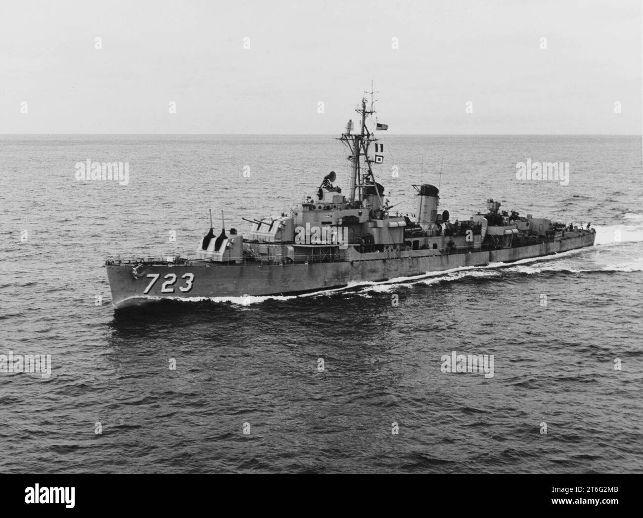 USS Walke (DD-723) underway at sea on 23 November 1953 Stock Photo - Alamy