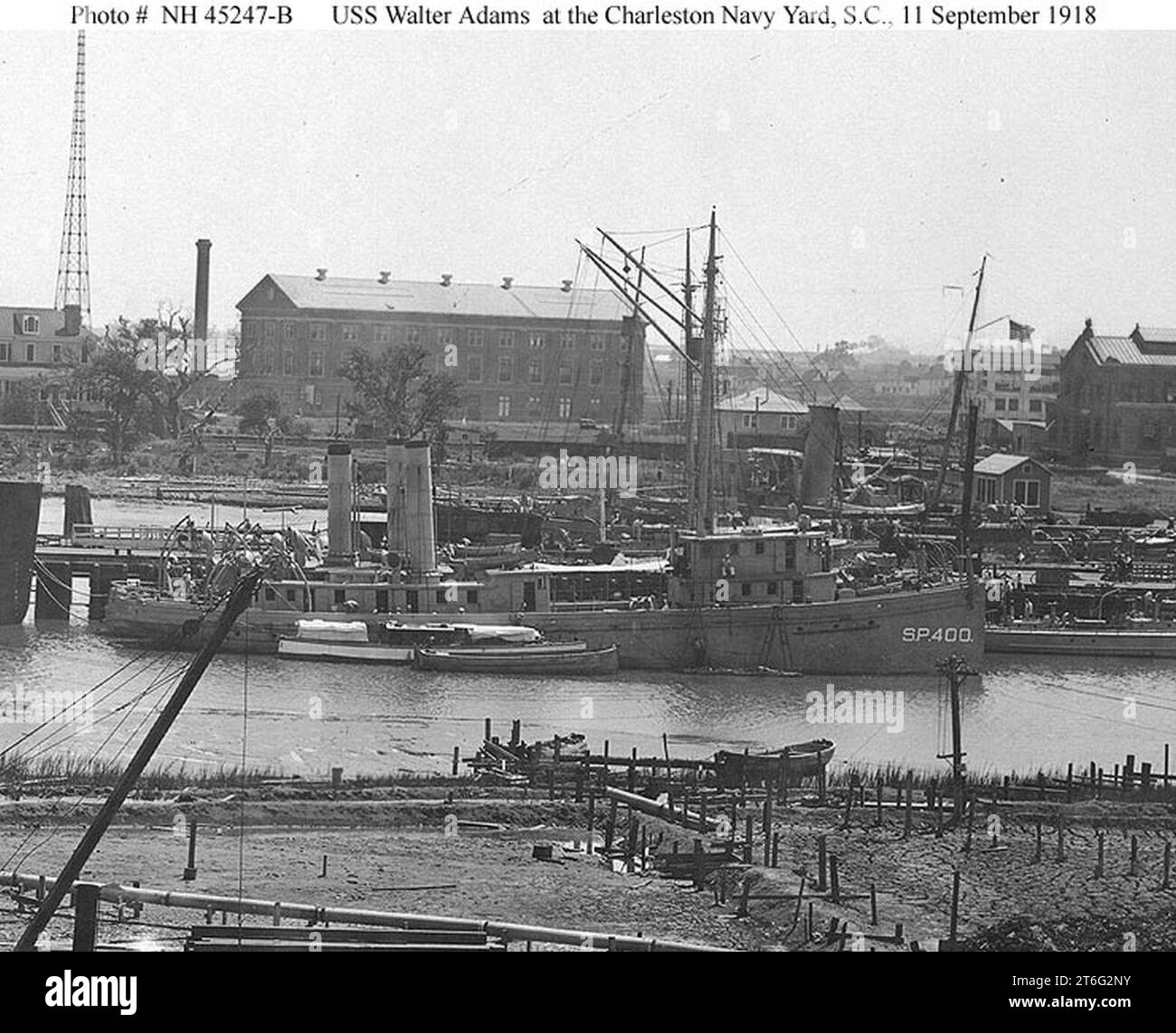 USS Walter Adams (SP-400) fitting out Stock Photo - Alamy