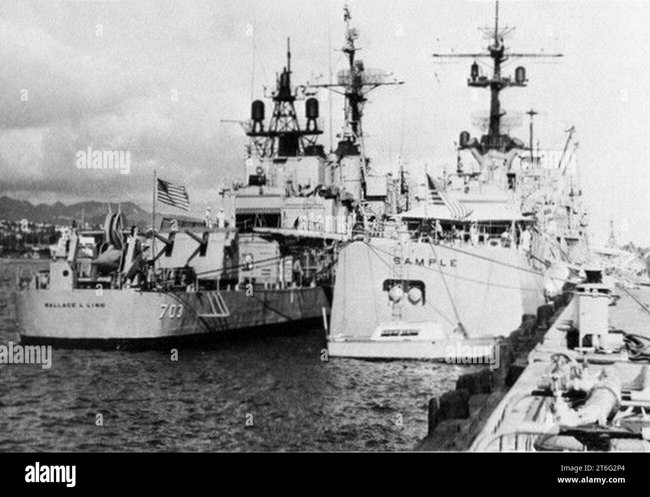 USS Wallace L. Lind (DD-703) and USS Sample (DE-1048) at Pearl Harbor ...