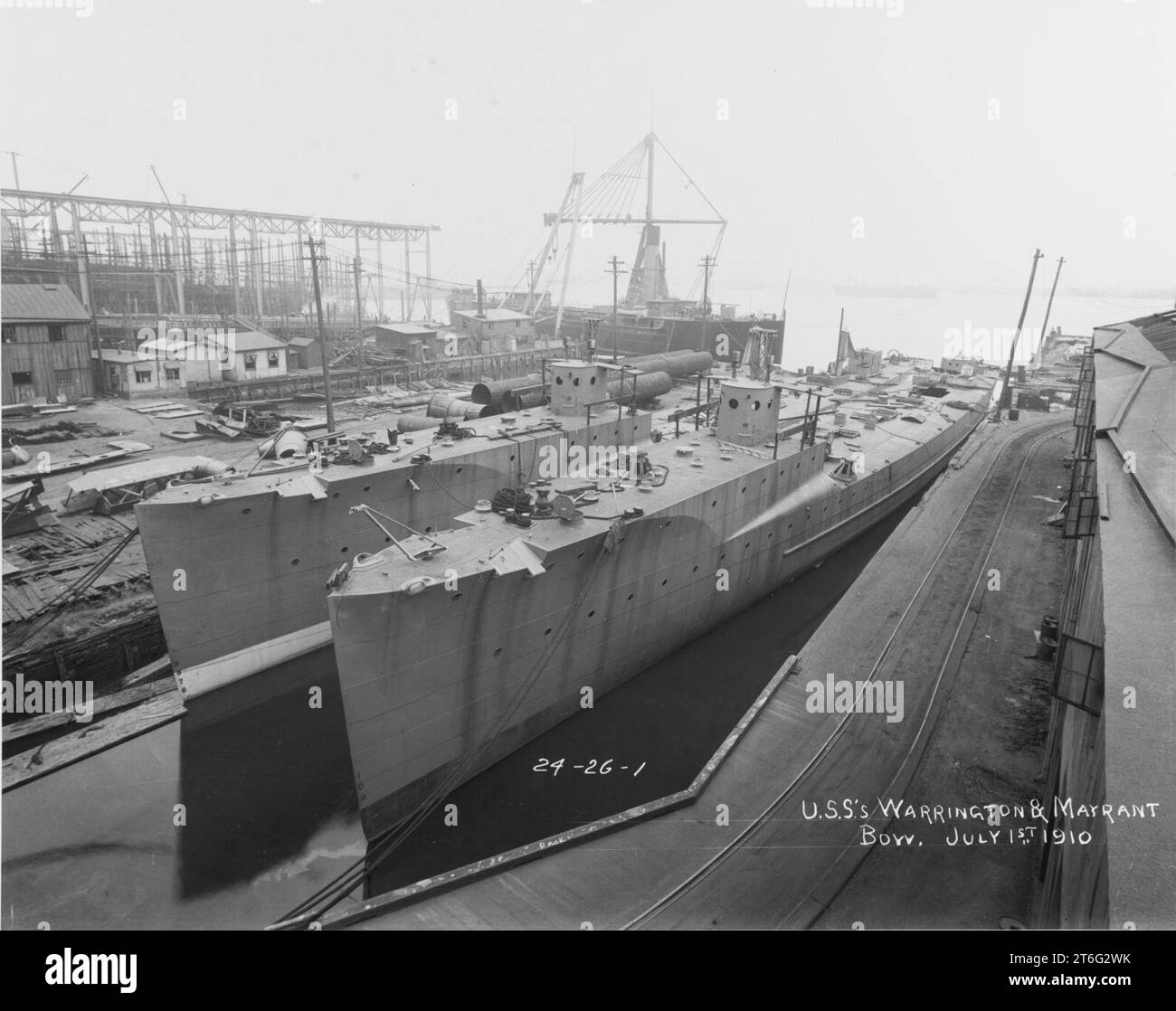 Uss warrington hi-res stock photography and images - Alamy