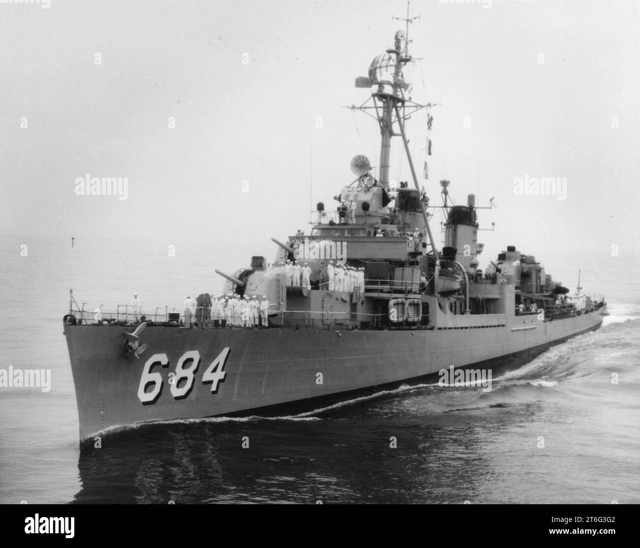 USS Wedderburn (DD-684) underway in the Pacific Ocean, in February 1958 ...