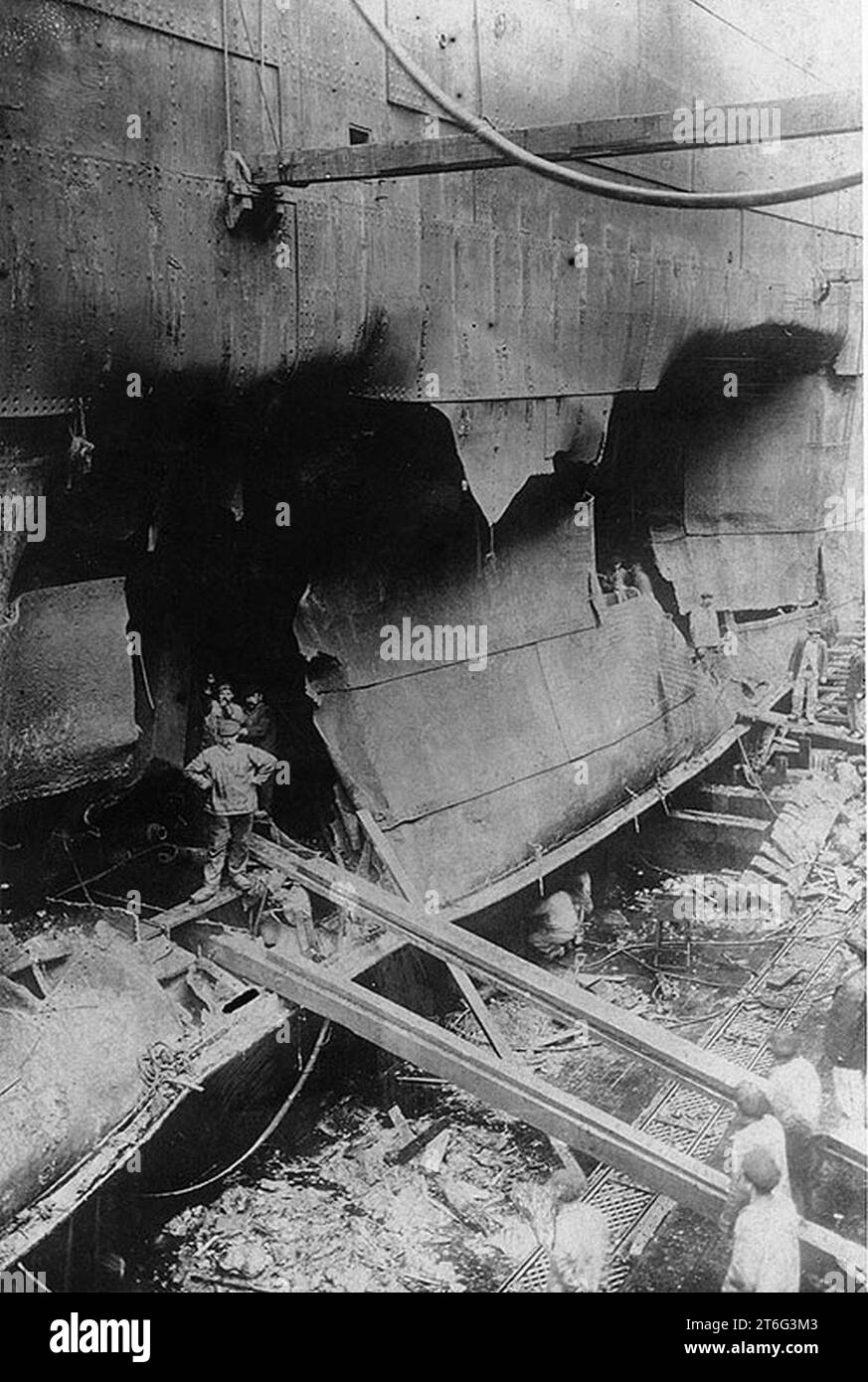 USS West Bridge, torpedo damage, starboard Stock Photo - Alamy