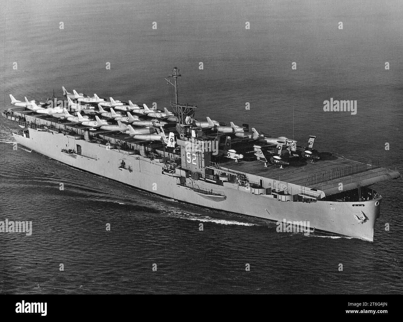 USS Windham Bay (CVE-92) transporting F-86s 1950s Stock Photo - Alamy