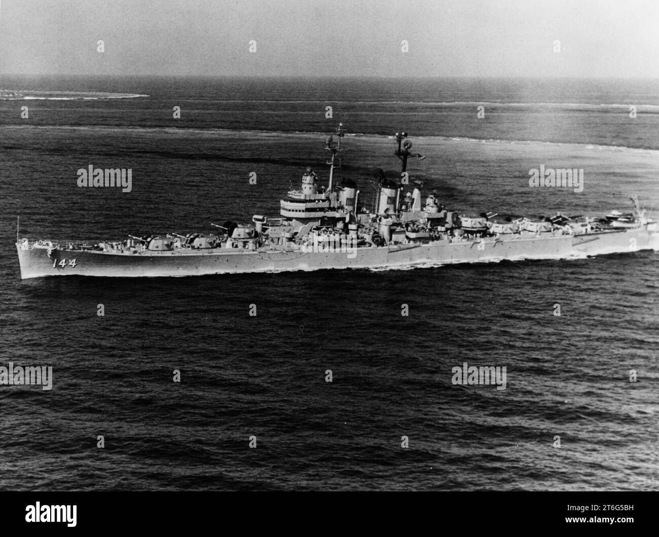 USS Worcester (CL-144) underway in the Mediterranean Sea in June 1950 ...
