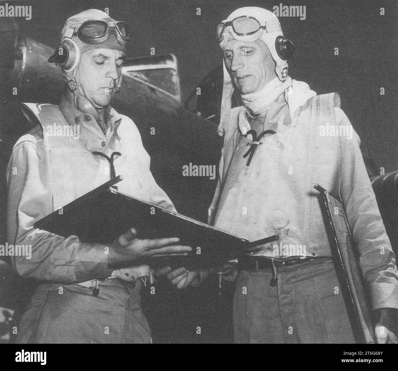 USS Yorktown CV-5 Joe Taylor and William Burch Jr Stock Photo - Alamy