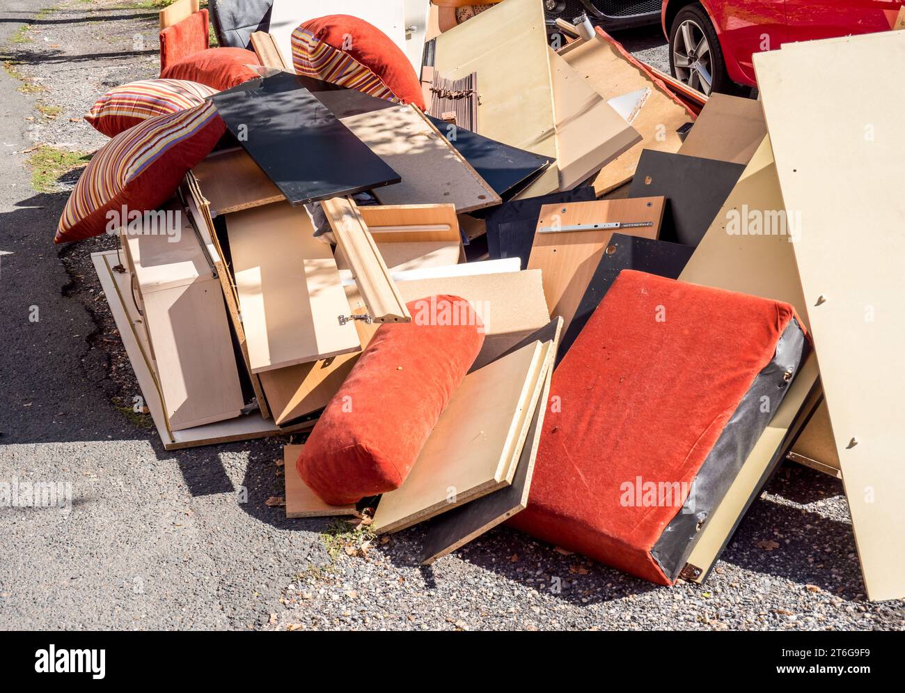 Bulky waste container hi-res stock photography and images - Alamy