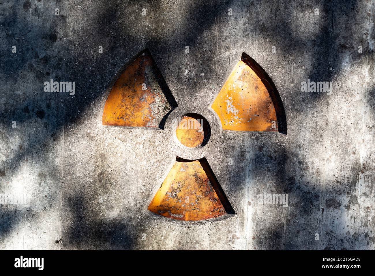 Radioactive sign on the concrete rusty wall Stock Photo - Alamy