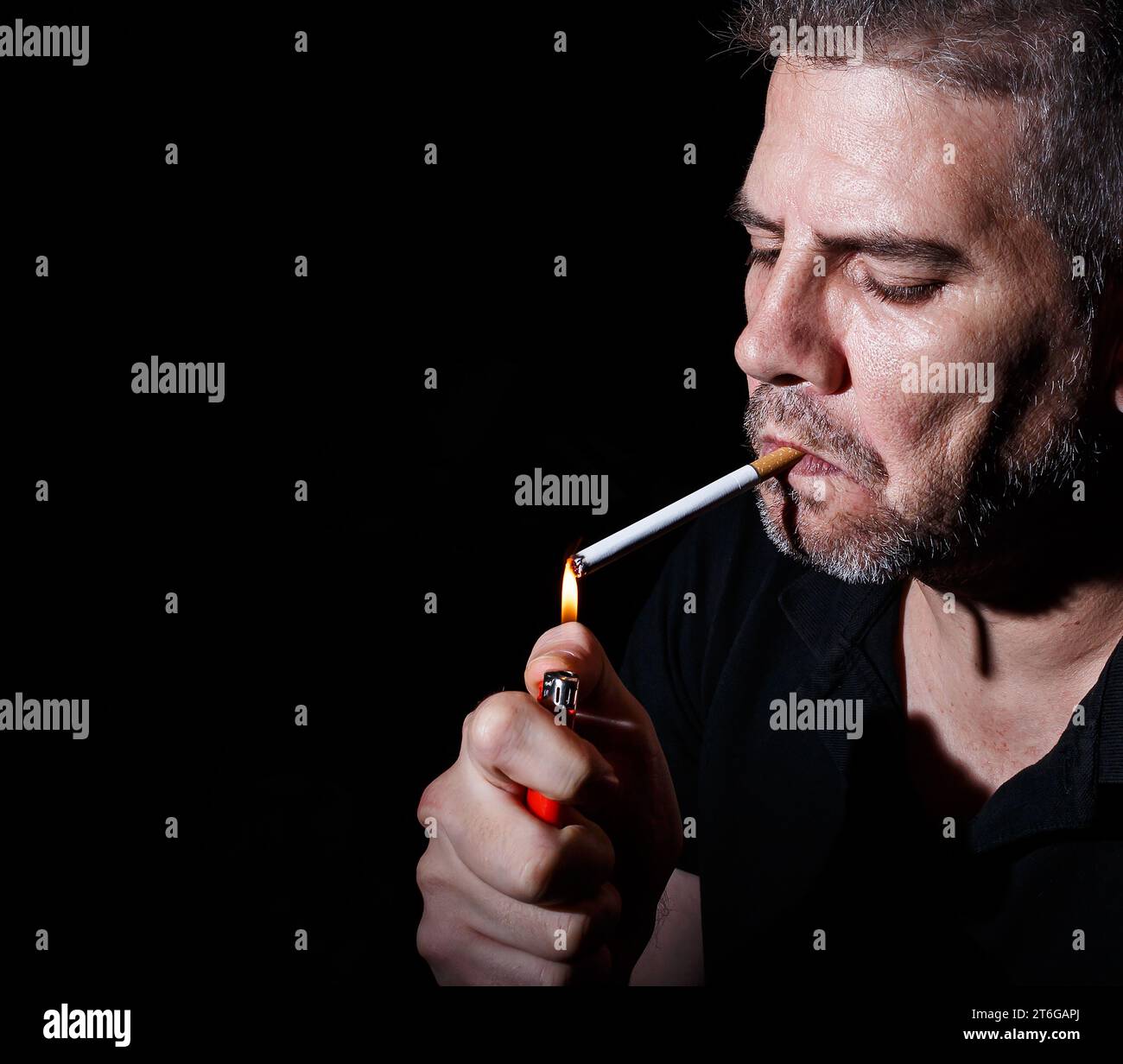 Eyes dark light hi-res stock photography and images - Alamy