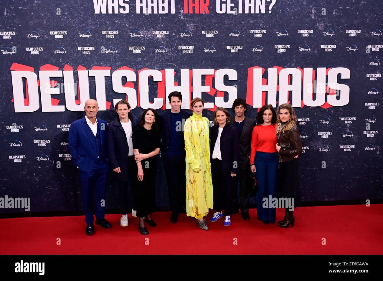 Heiner Lauterbach, Max von der Groeben, Iris Berben, Sabin Tambrea ...