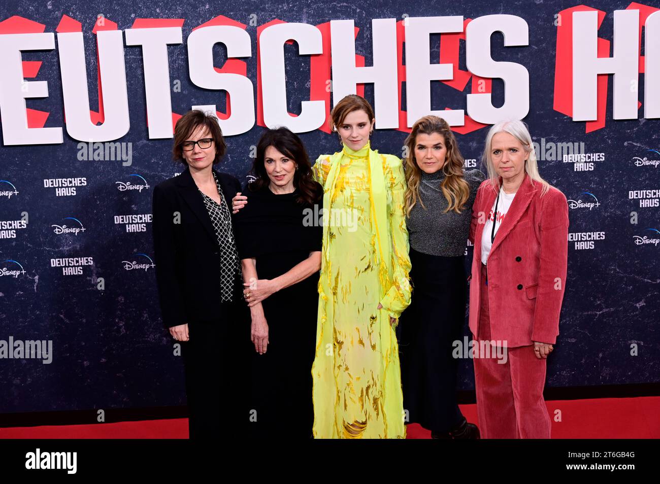 Sabine de Mardt, Iris Berben, Katharina Stark, Anke Engelke und Annette ...
