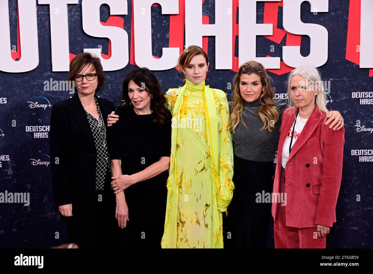 Sabine de Mardt, Iris Berben, Katharina Stark, Anke Engelke und Annette ...