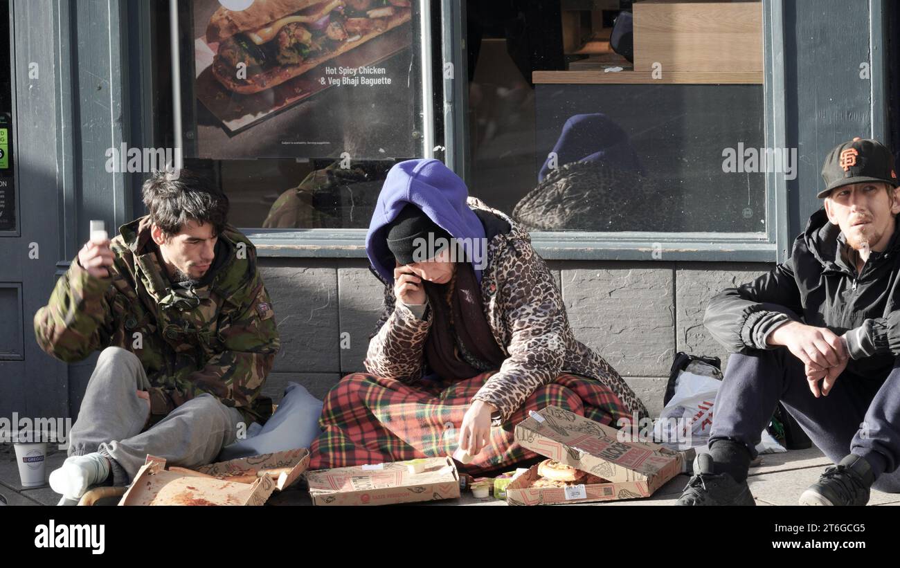 Rough sleeping cardiff hi-res stock photography and images - Alamy