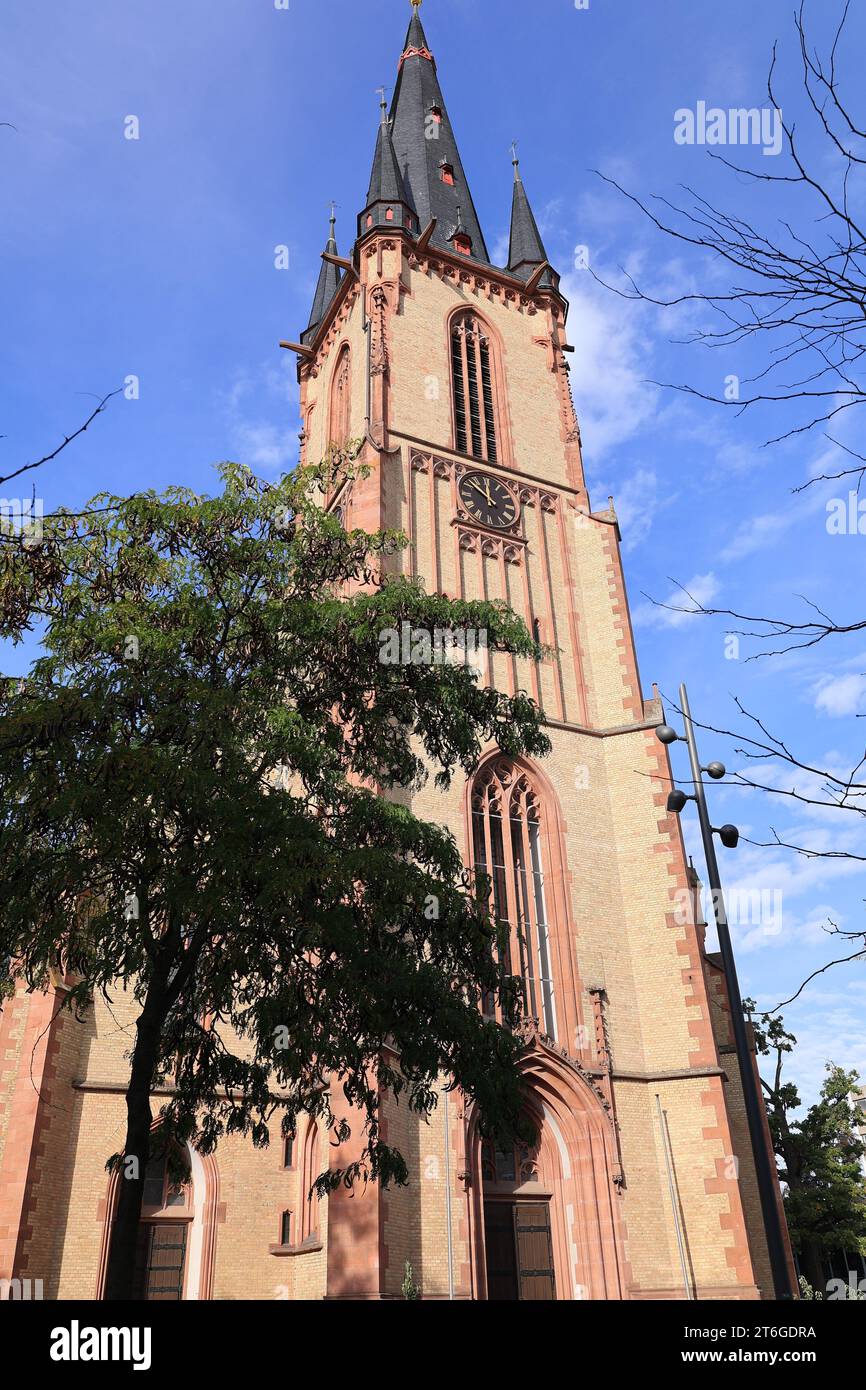 Impressionen aus dem Zentrum der Stadt Viernheim in Hessen Stock Photo ...