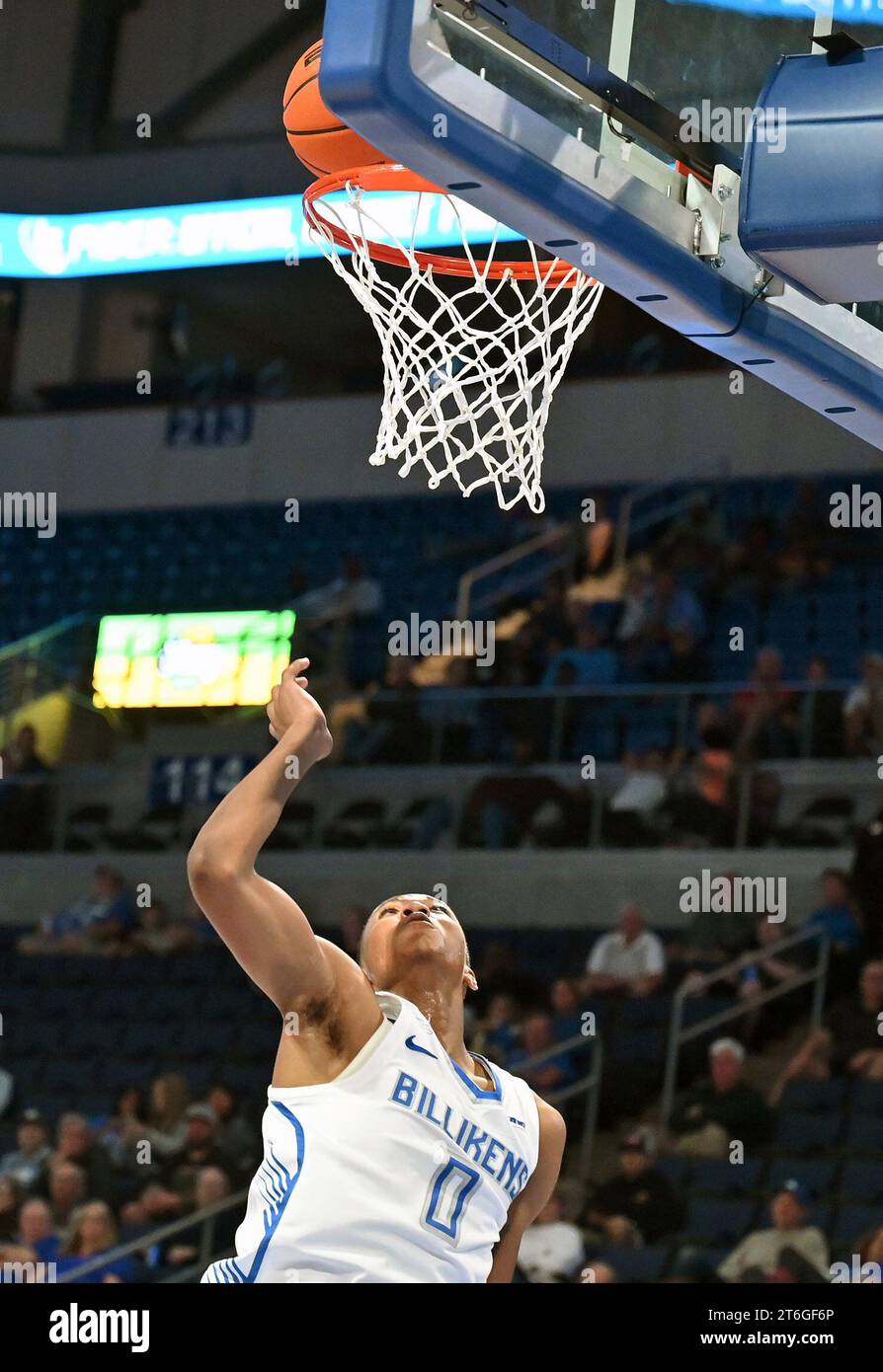 ST. LOUIS MO - NOVEMBER 08: Saint Louis guard Kellen Thomas (0) putas ...