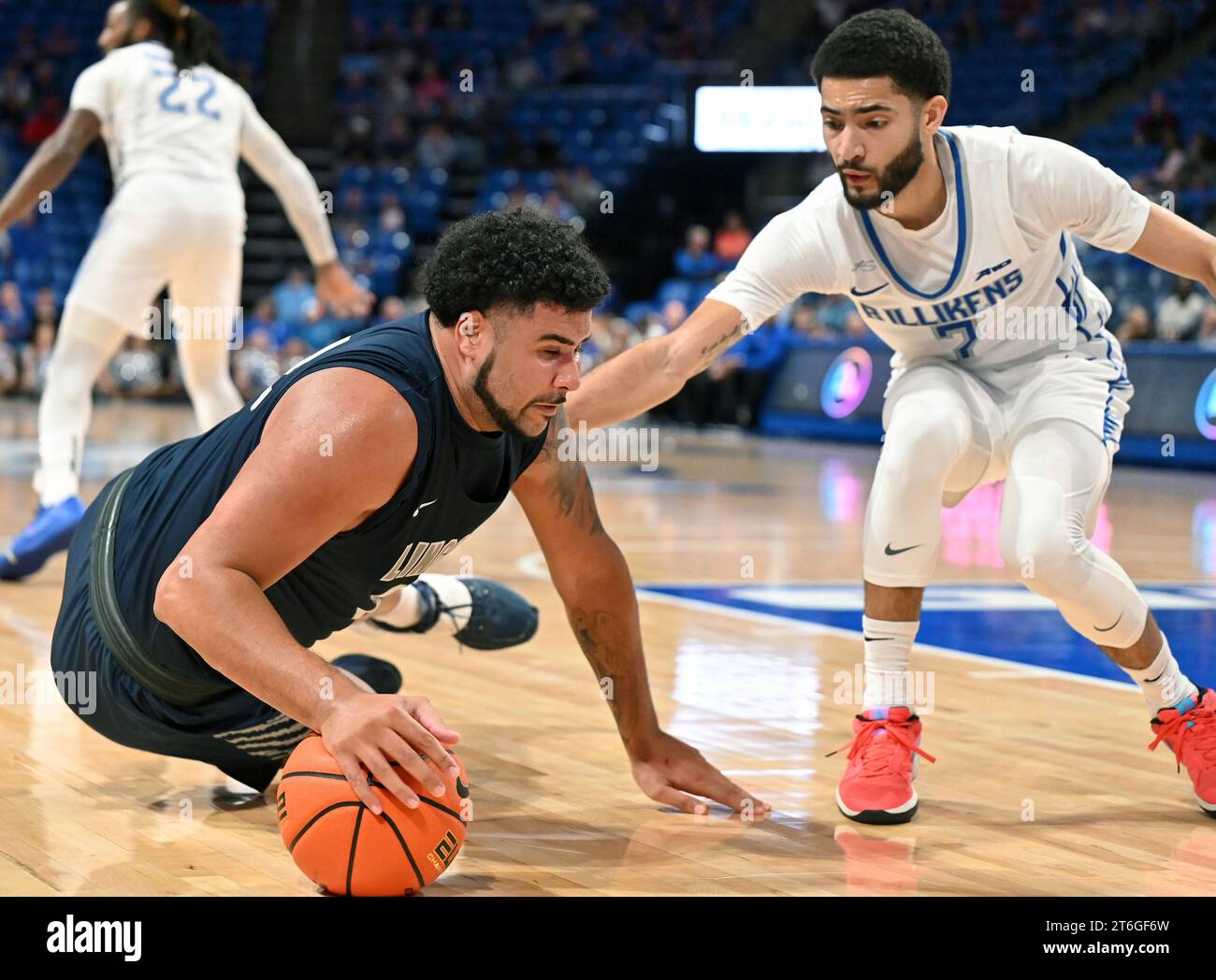 ST. LOUIS MO - NOVEMBER 08: Lincoln forward Elijah Farr (32) grabs a ...