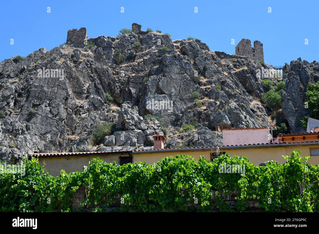 Armorican quartzite hi-res stock photography and images - Alamy