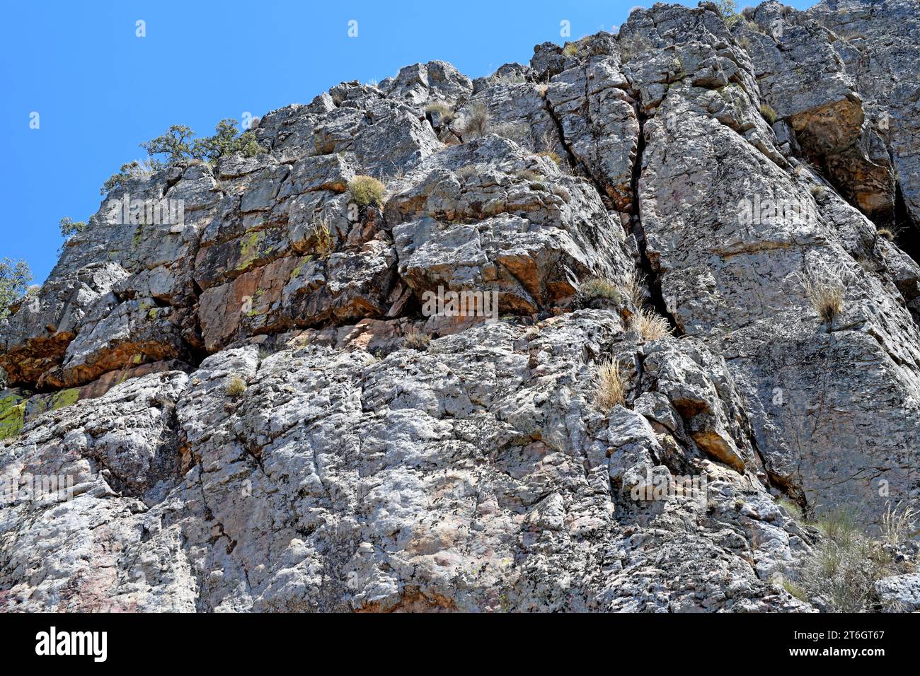 Armorican quartzite hi-res stock photography and images - Alamy