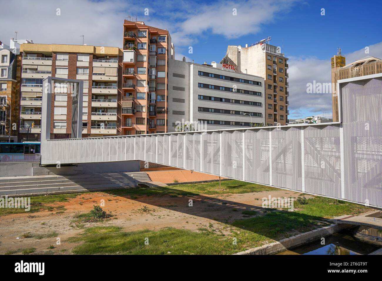 Malaga bridge soho hi-res stock photography and images - Alamy
