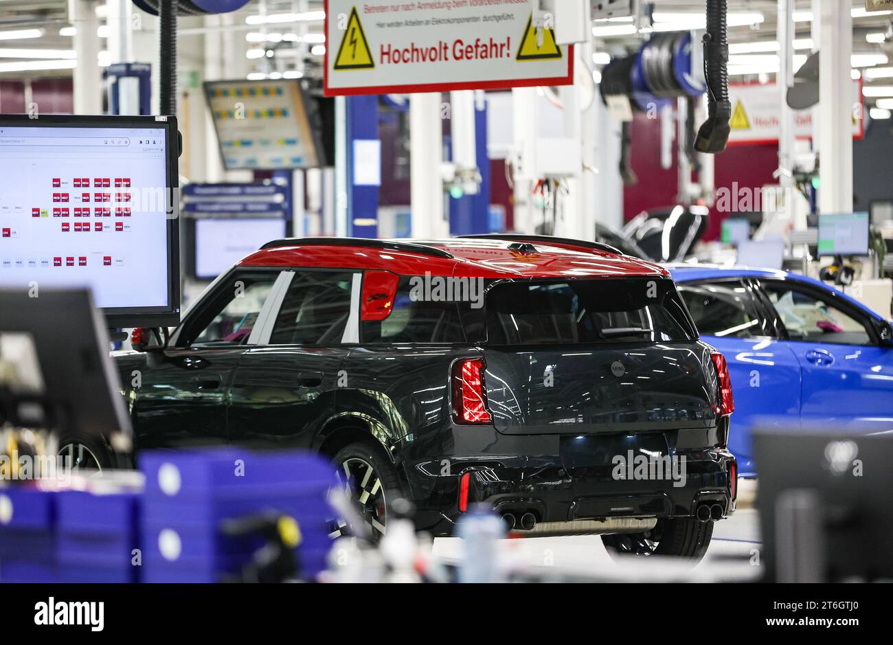 Bmw mini production line hi-res stock photography and images - Alamy