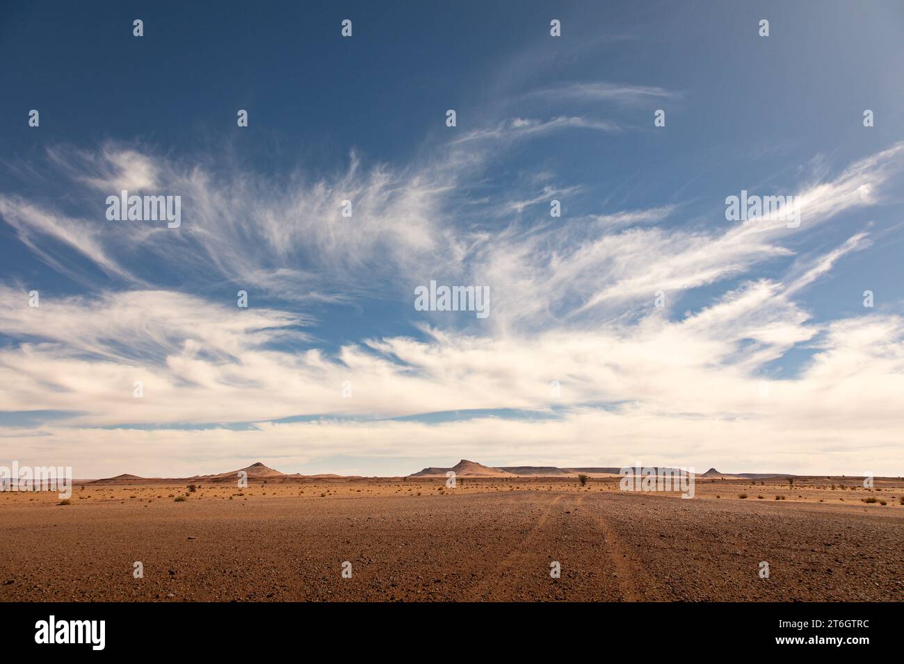Sahara desert scenes Stock Photo - Alamy