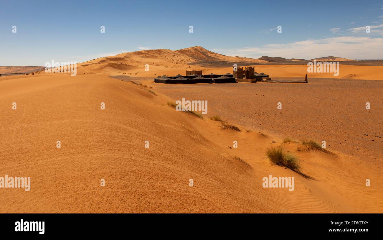 Sahara desert scenes Stock Photo - Alamy