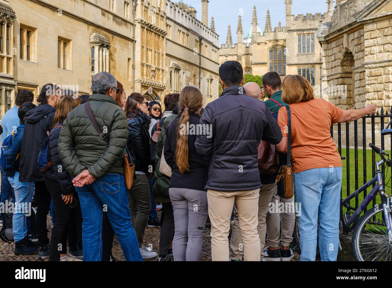 tourist parties in Radcliffe Square, Oxford, England, UK, with ...