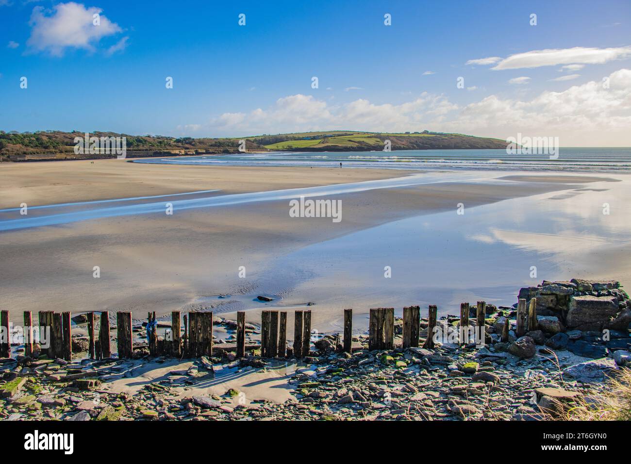 Harbour view beach cork hi-res stock photography and images - Alamy