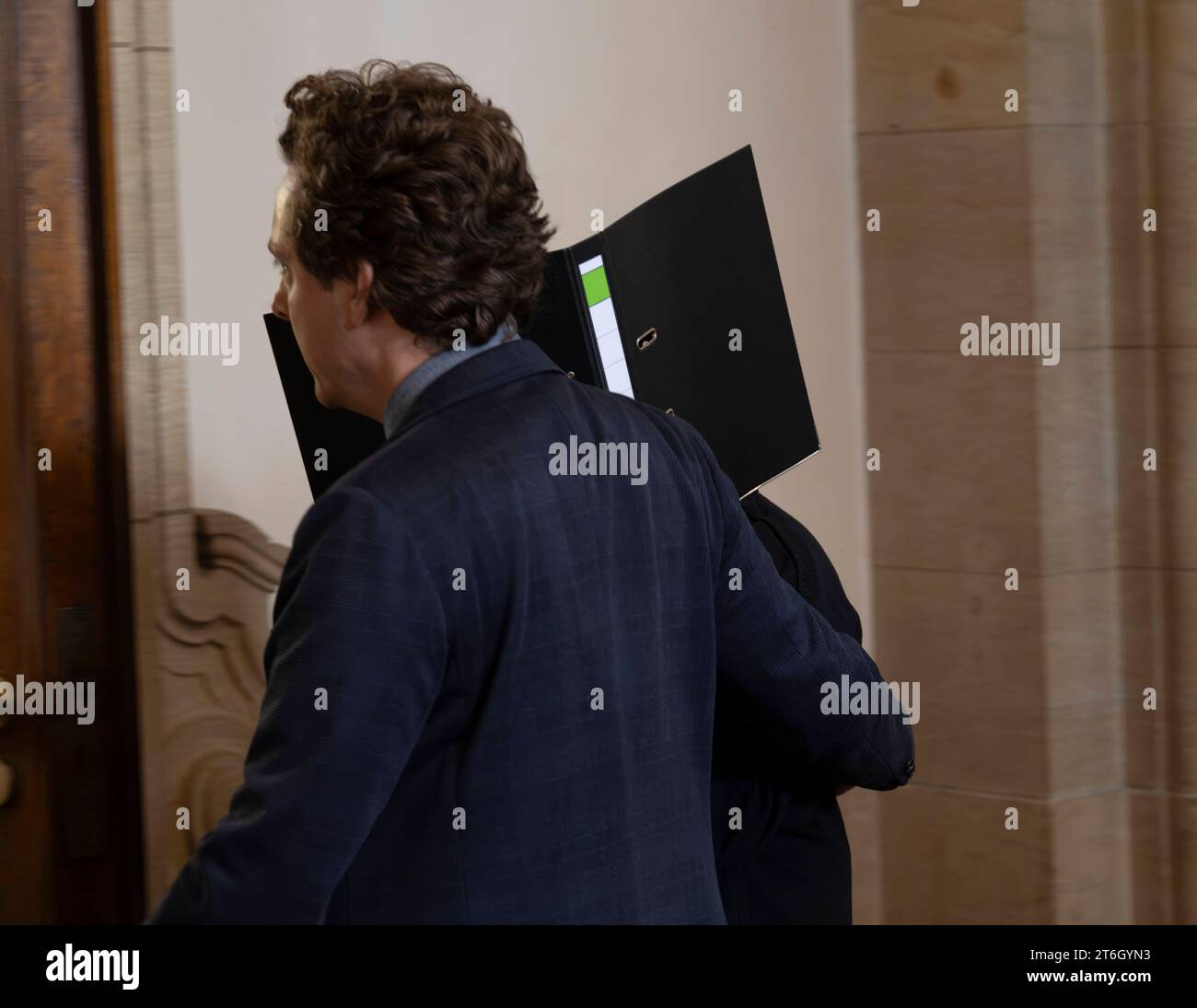 Bild-Motiv: die Angeklagte Berlin Iliaskos mit ihrem Verteidiger Berlin ...