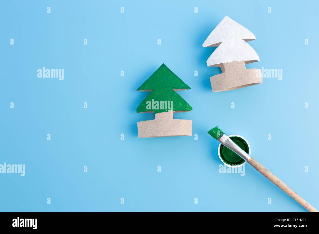 how to make a christmas tree out of toilet paper rolls, process art ...