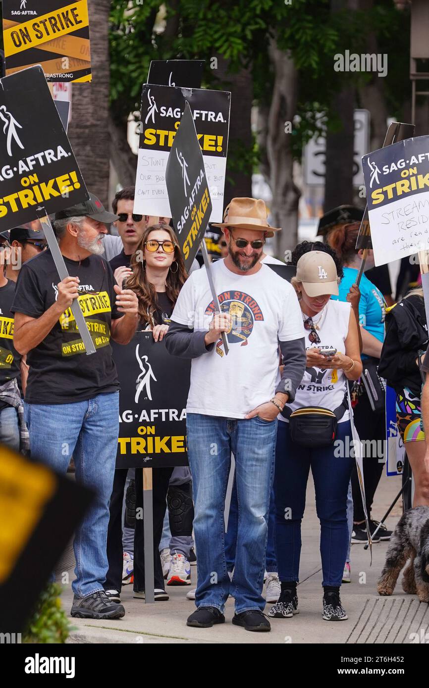 Celebrities at the SAG-AFTRA picket line in Los Angeles, California ...