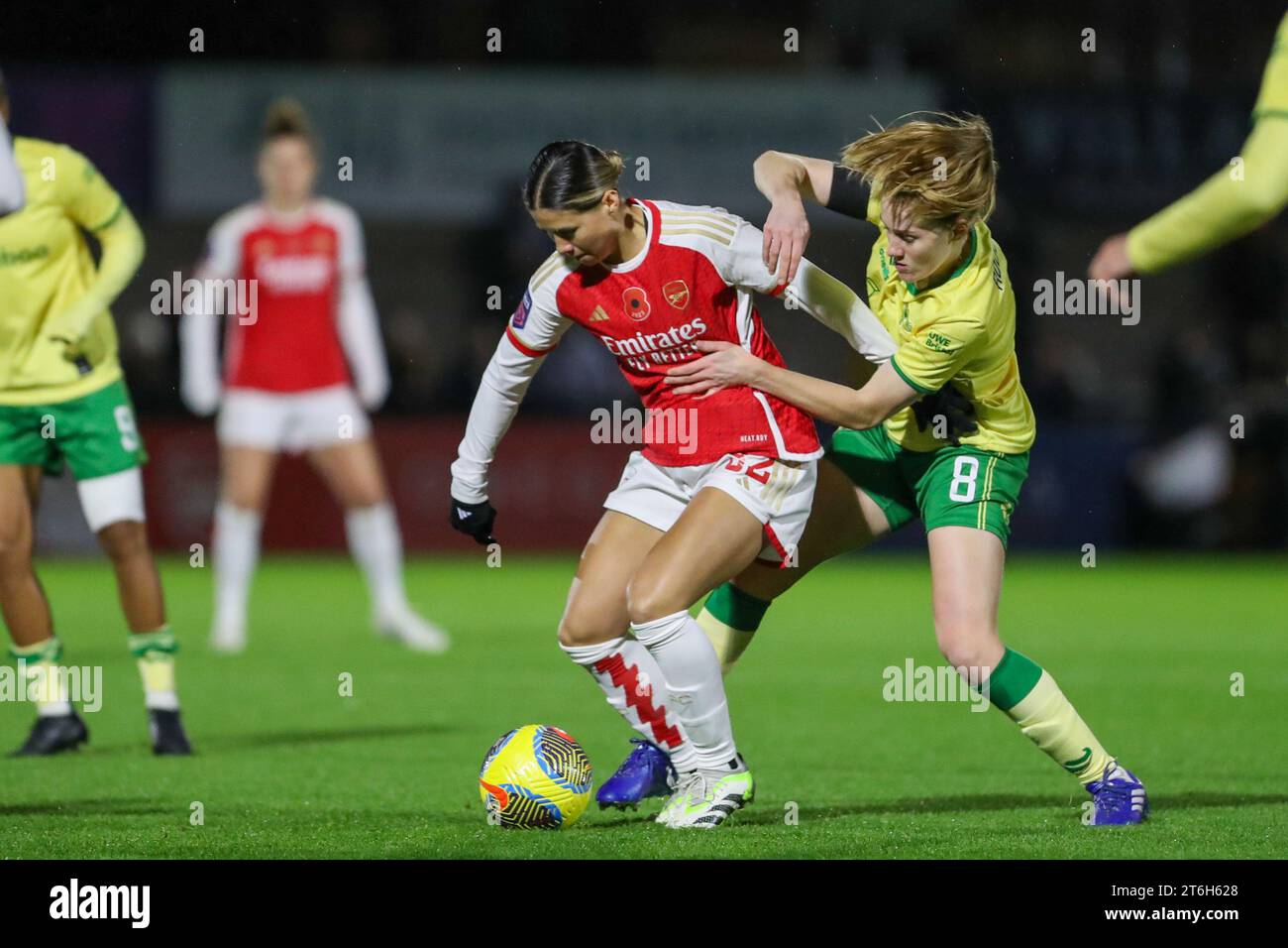 Kyra cooney cross hi-res stock photography and images - Alamy